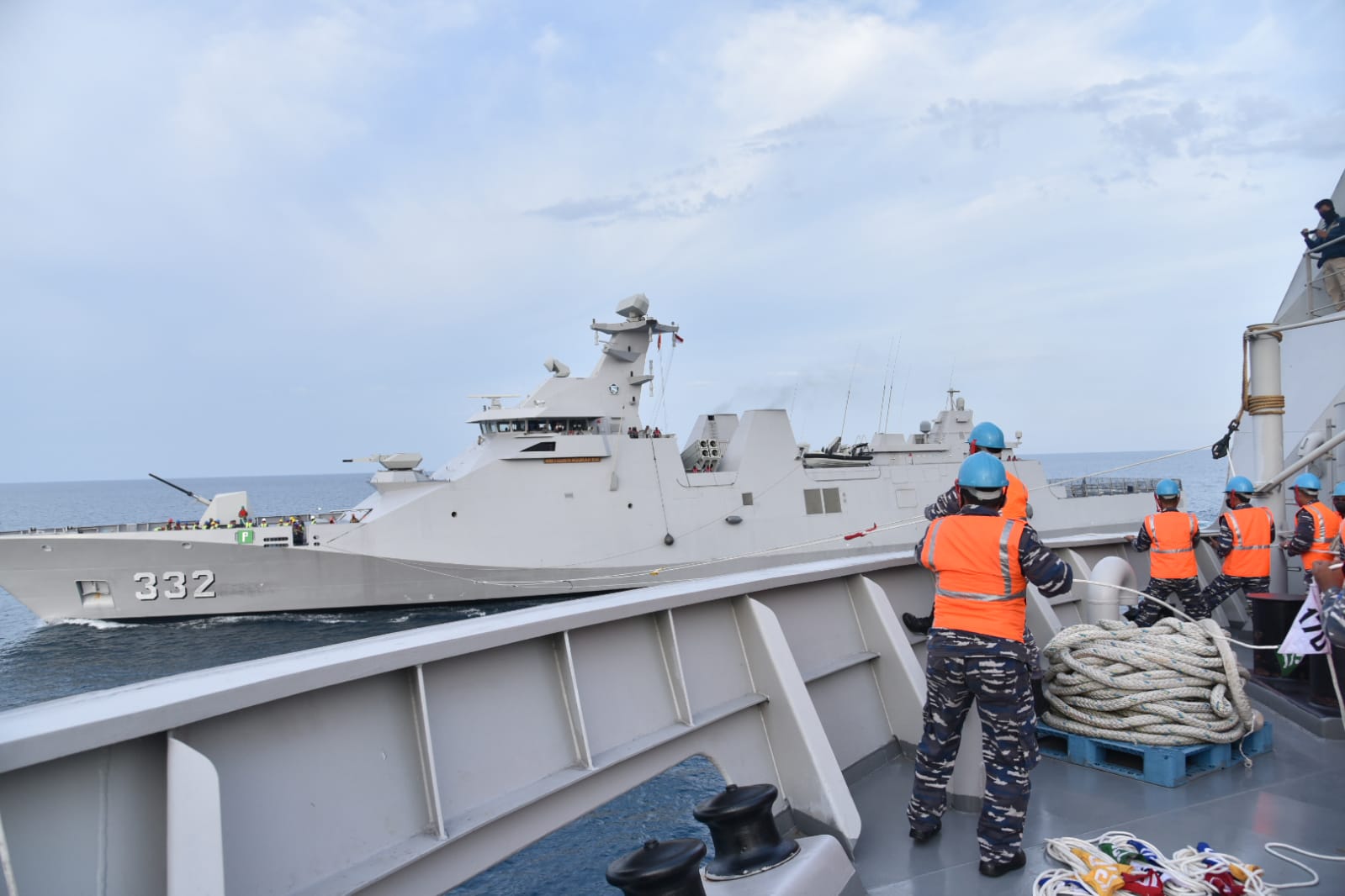 DI Laut Jawa Dua Kapal Perang TNI AL Koarmada II Uji Profesionalisme ...