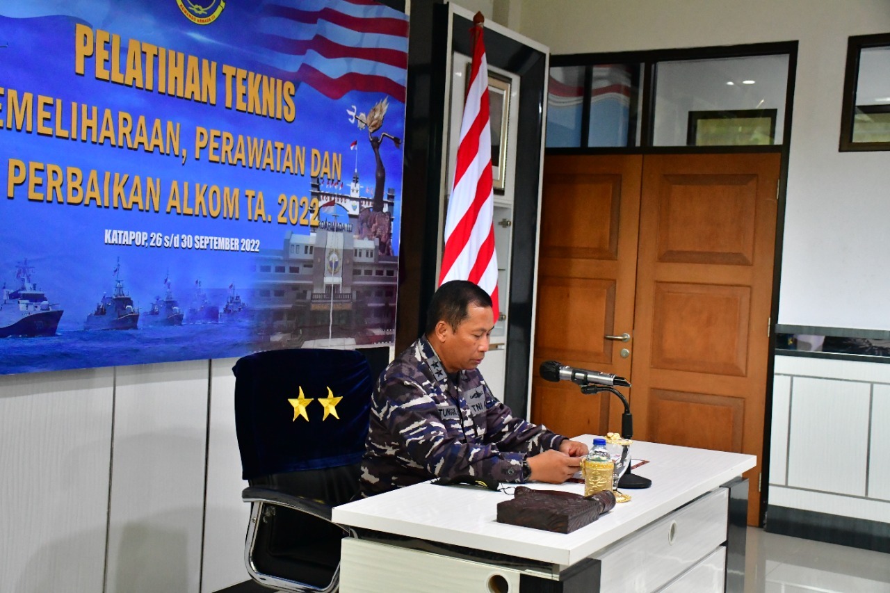 KOMANDAN PASMAR 3 HADIRI PEMBUKAAN PELATIHAN TEKNIS HARWATKAN ALKOM TA ...
