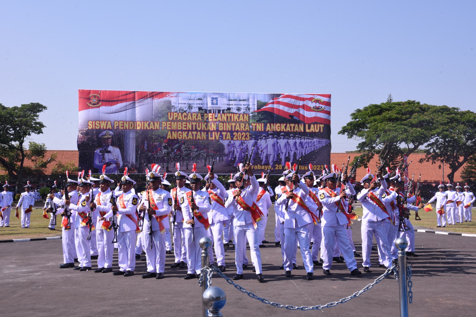 Dilantik Oleh Dankodiklatal, Siswa Diktukba Angkatan LIV Naik Status ...